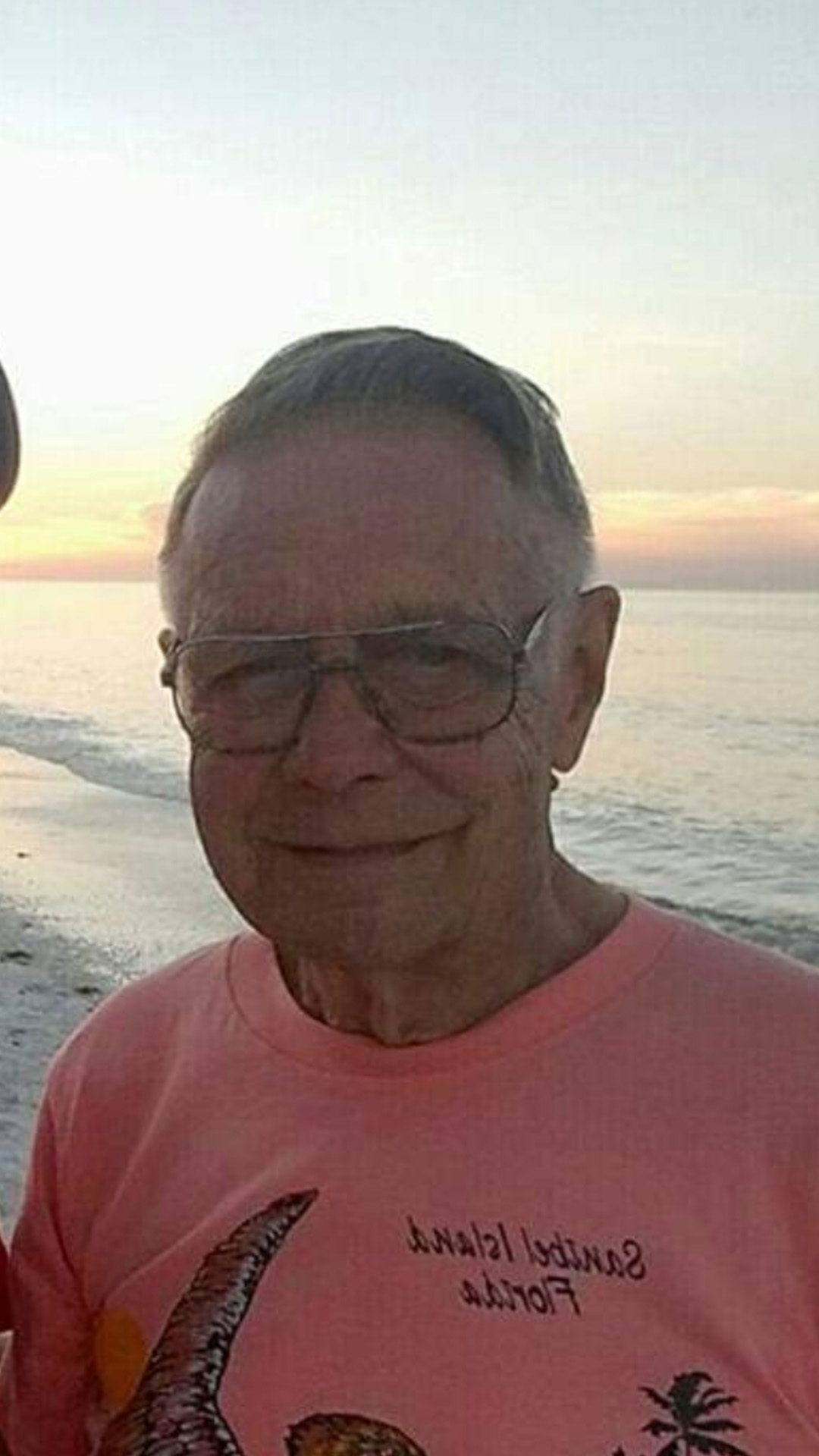 Kelly Saez's Instagram, Twitter & Facebook on IDCrawl